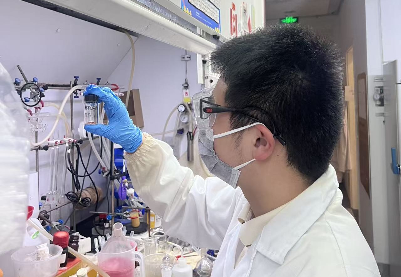 Graduate Story | Miao Yuchen: Bringing questions in chemistry into the ...