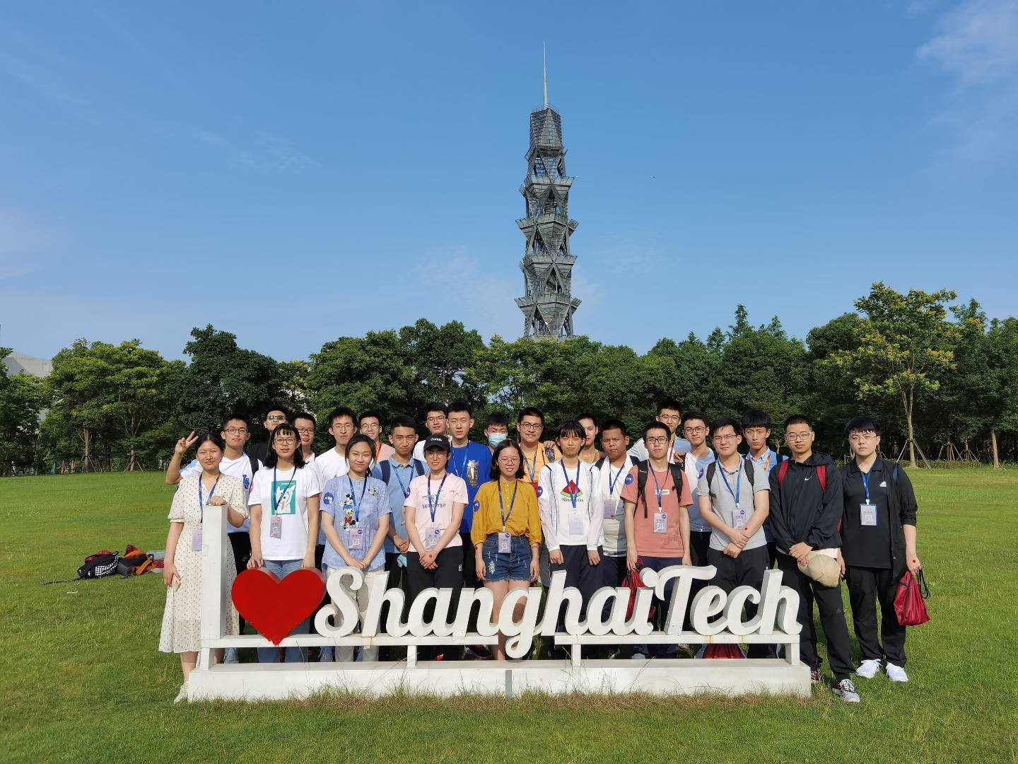 Graduate stories | Zhou Shouchen: Thriving in uncertainty, embracing the unknown